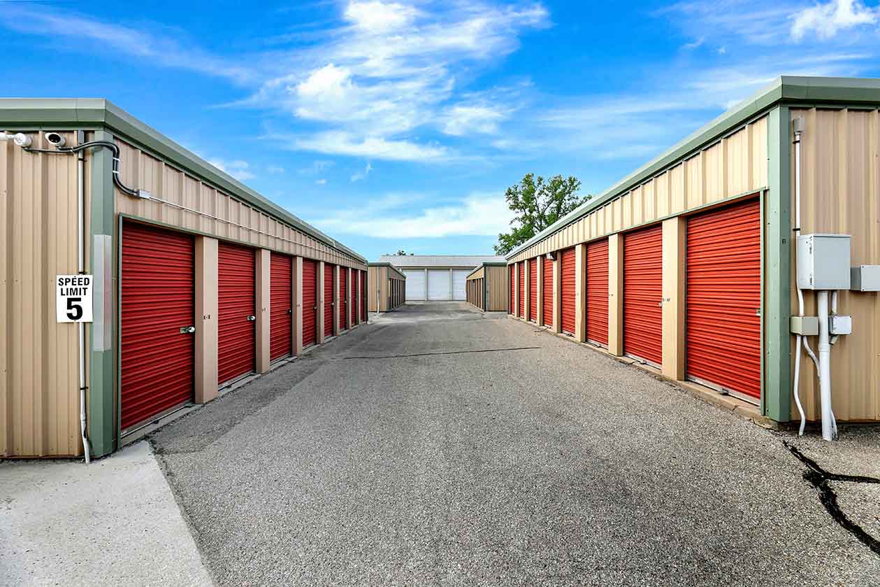 Self Storage Units in Wichita, KS, on E Pawnee St | KO Storage
